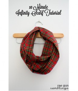 Tutorial: 10-minute infinity scarf – Sewing