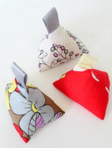 Tutorial: Triangle pattern weights – Sewing