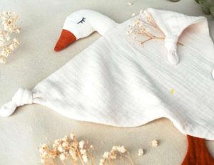 Etsy Spotlight: Goose Baby Lovey PDF Pattern – Sewing